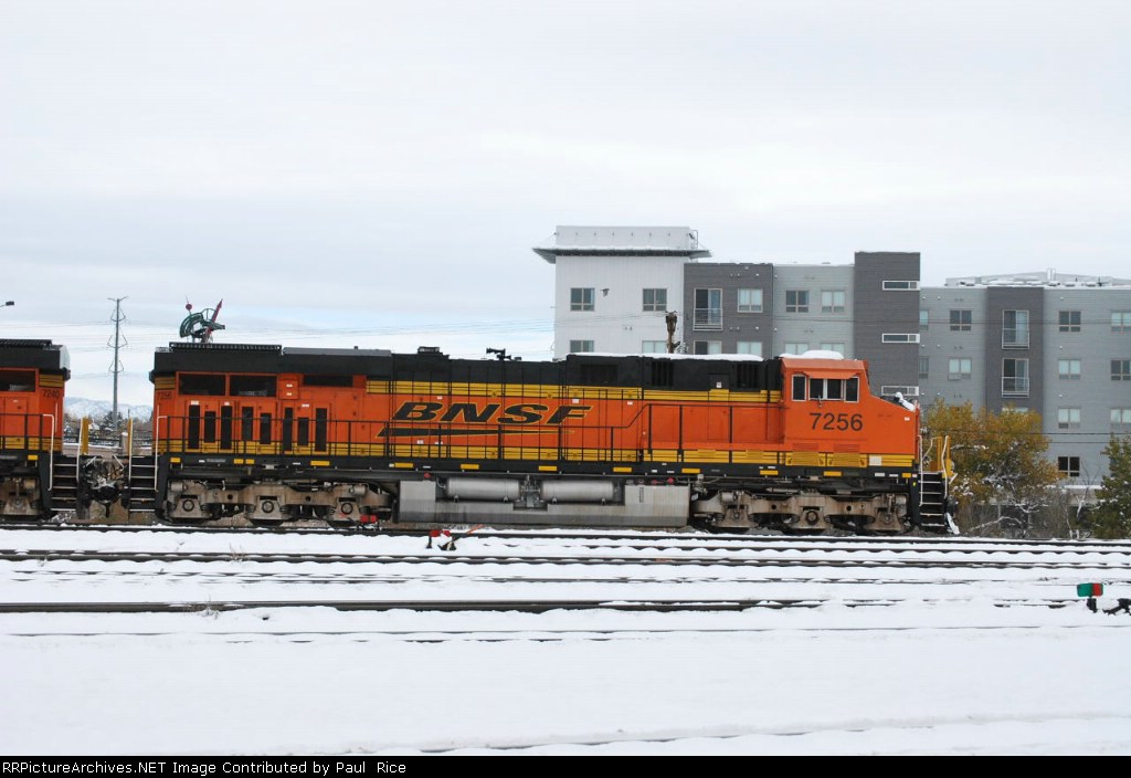 BNSF 7256